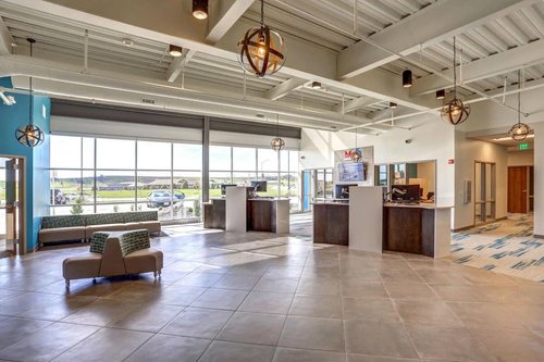 9 Design Trends To Use for Creating a Welcoming Bank Interior — HTG ...