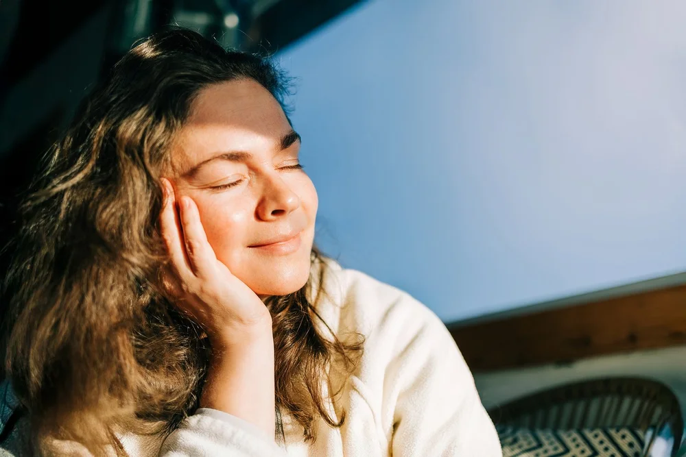 How to train your brain to think positive thoughts everyday — Calm Blog
