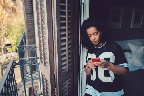 How to overcome trust issues in relationships: signs & causes — Calm Blog
