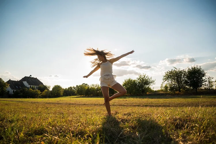 What is mindful movement? Plus 9 ways to get started — Calm Blog