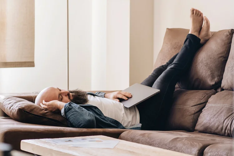 We tried the Navy SEAL nap, here's what you need to know — Calm Blog
