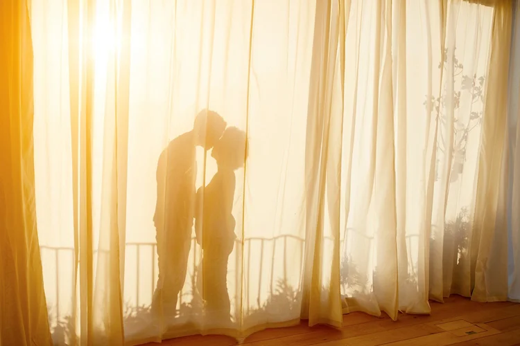 The science of love & the hormones that help you fall in love — Calm Blog