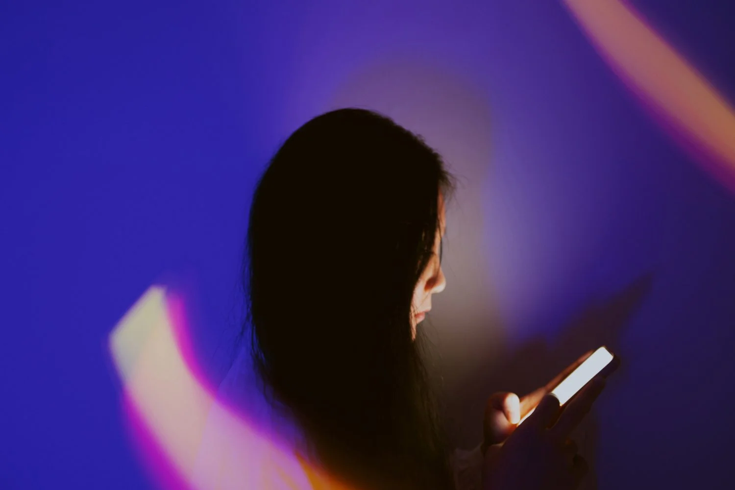Can AI help with mental health? Here's what you need to know — Calm Blog