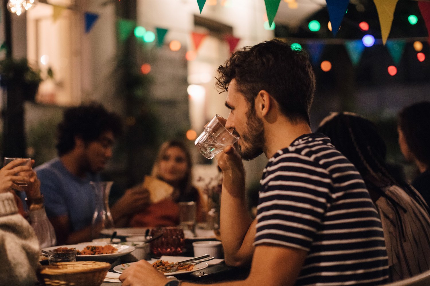 What is the sober curious movement (and how can it benefit you)? — Calm Blog