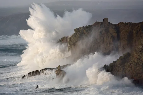 “Crashing out” explained (and 9 tips to prevent it) — Calm Blog