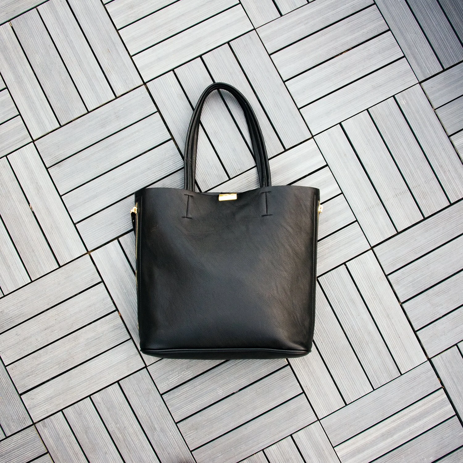 Madison West | MMS Trading Inc. | Chic Wholesale Handbags — MMS Trading