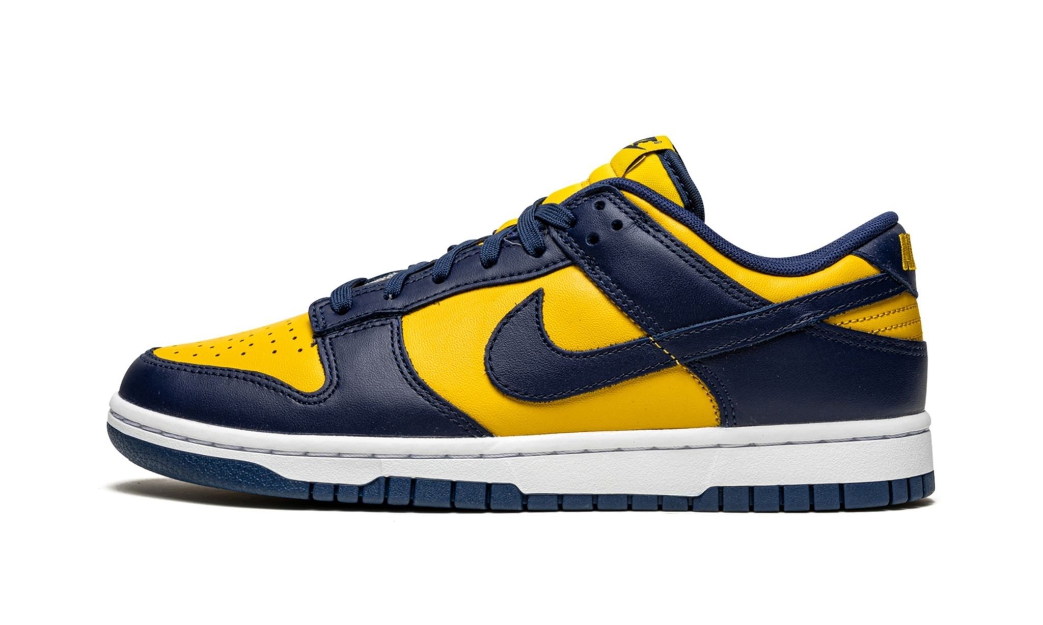 Nike Dunk Low "Michigan State" — Sneaker Sapphire