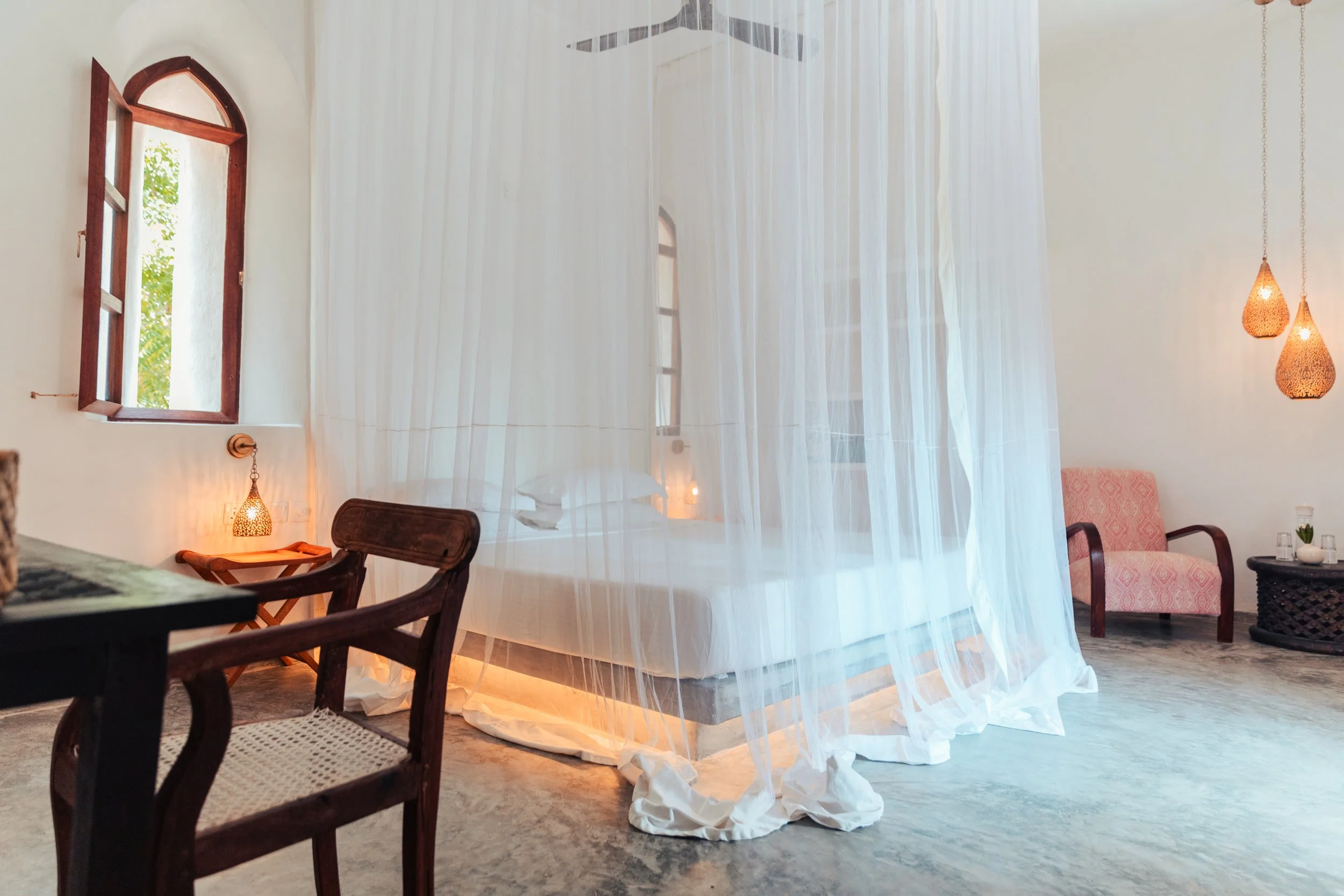 Accommodation & Dining — thefortshela.com