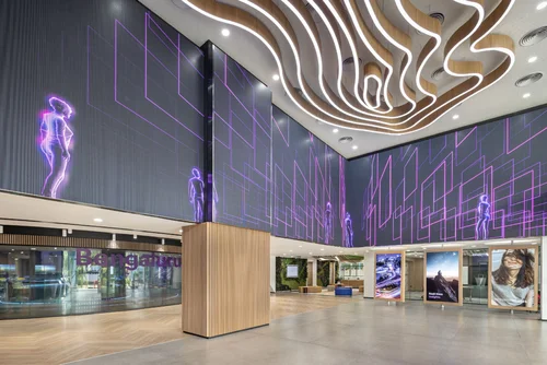 Kinetic Displays | Dynamic Motion Digital Screens & Interaction