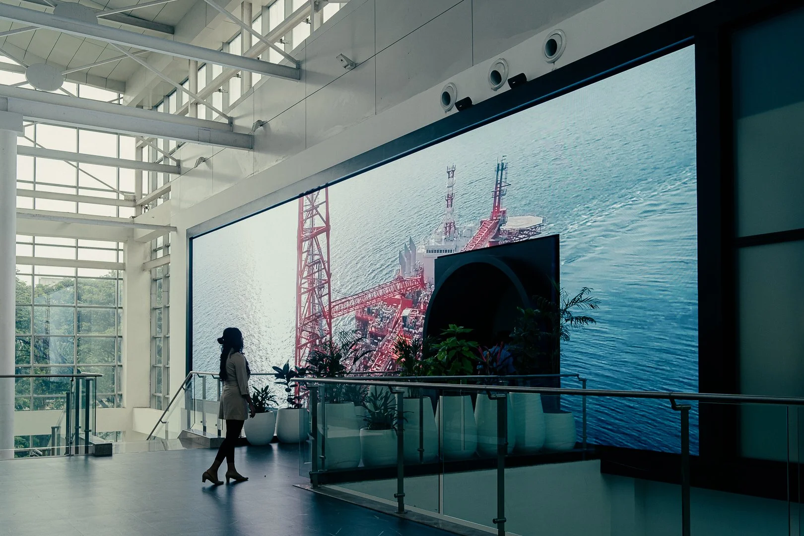 Interactive Digital Lobbies for Visitor Experience & Engagement