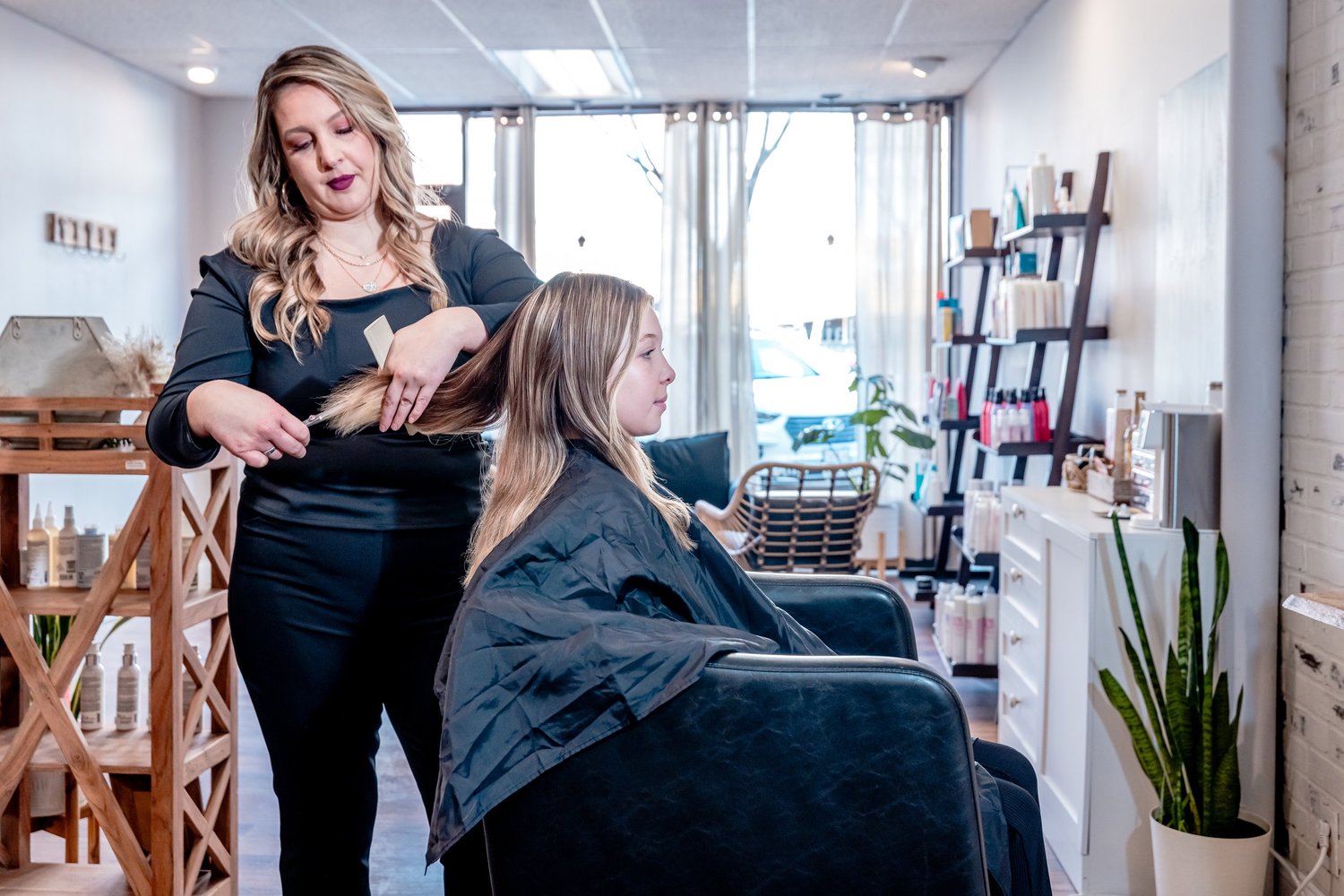 Luna The Hair Studio | Hair Salons in Massachusetts