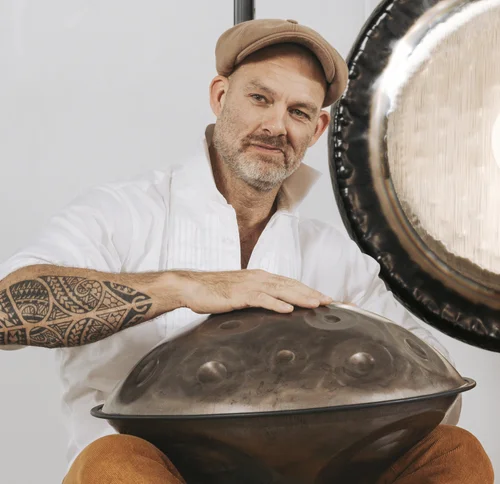 James Hunter Crossley handpan teacher | Learn Handpan Today - Start ...