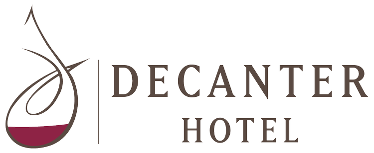 Rooms — Decanter Hotel