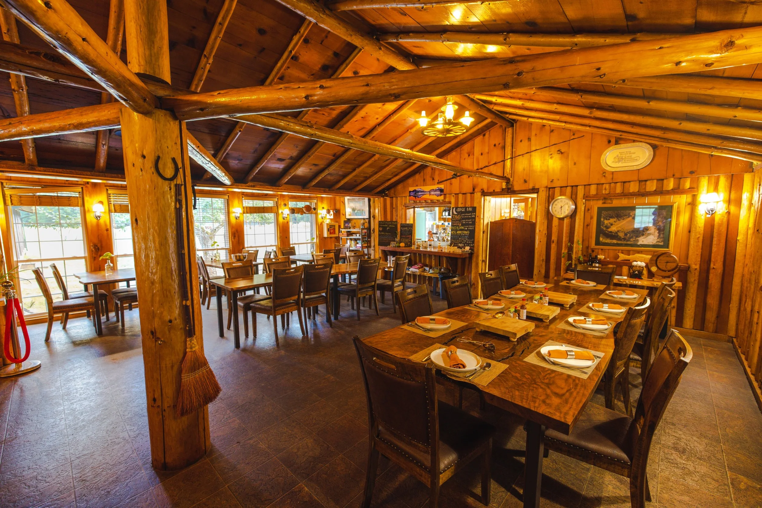 Dining — Half Moon Bar Lodge