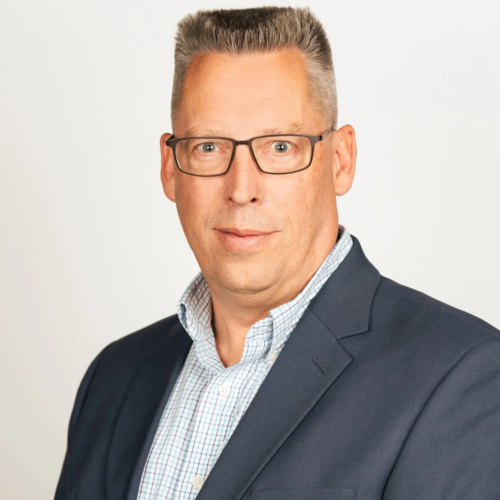 TEAM — V-1 CONSULTING