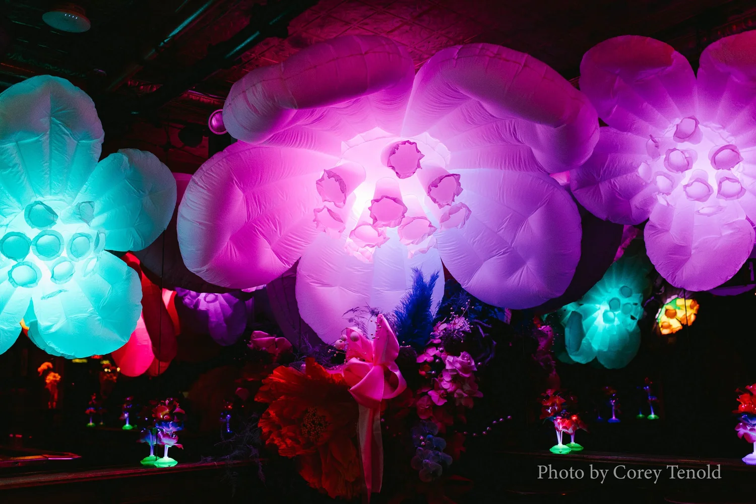 Our Inflatable Flowers and Inflatable Mushrooms come with LEDS and are ...