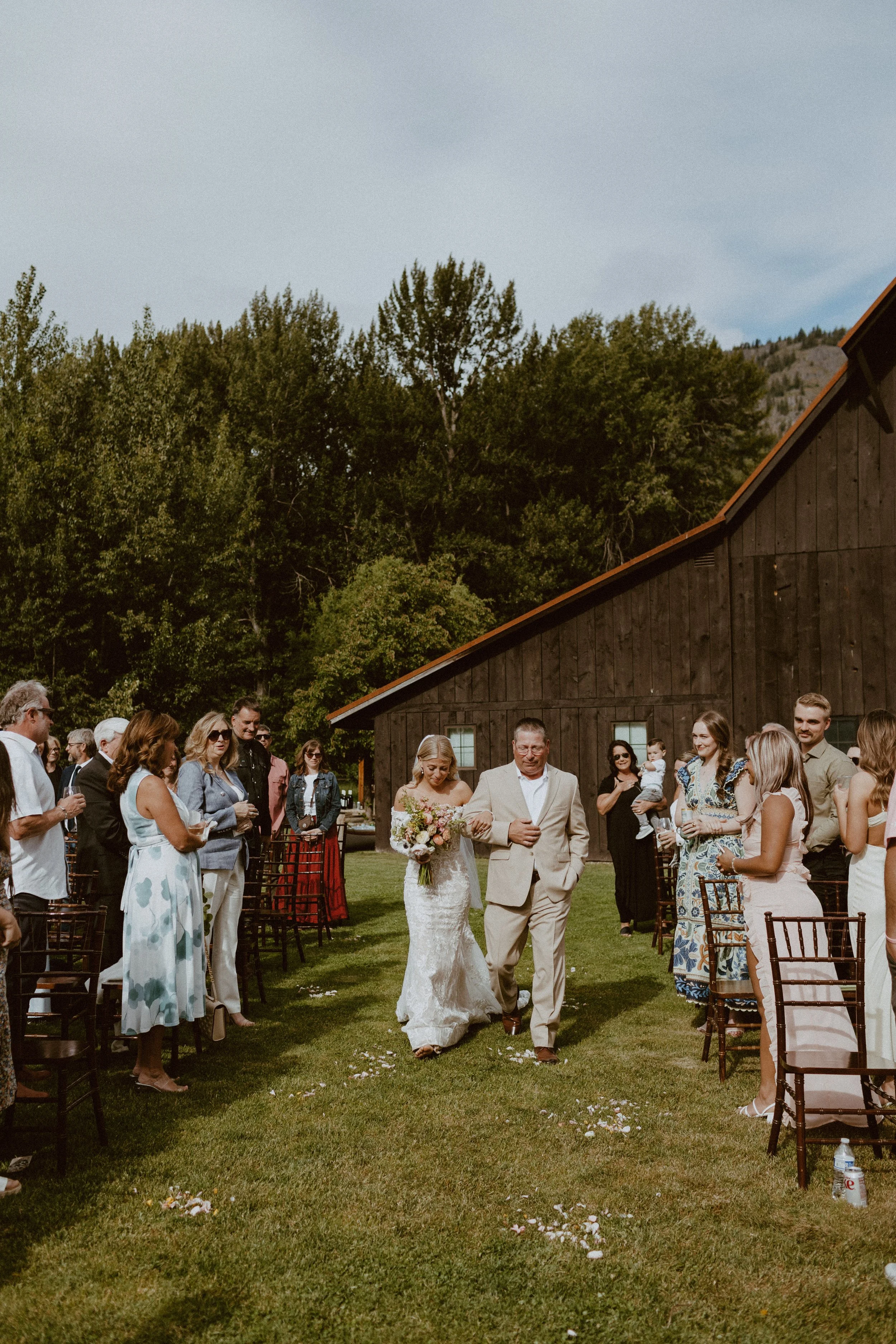 The Rolling Huts: The Ultimate Methow Valley Wedding Venue ...