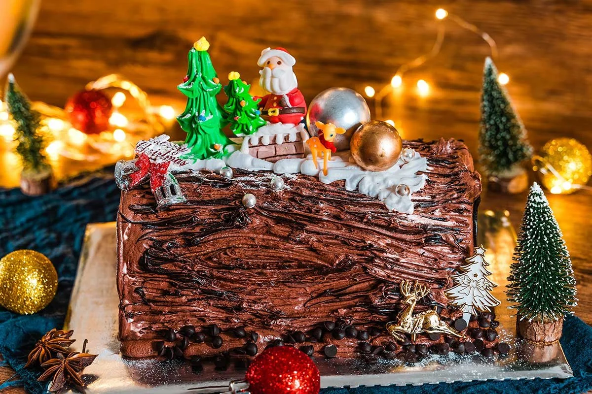 History of the Yule Log Tradition | Origins & Christmas Meaning ...