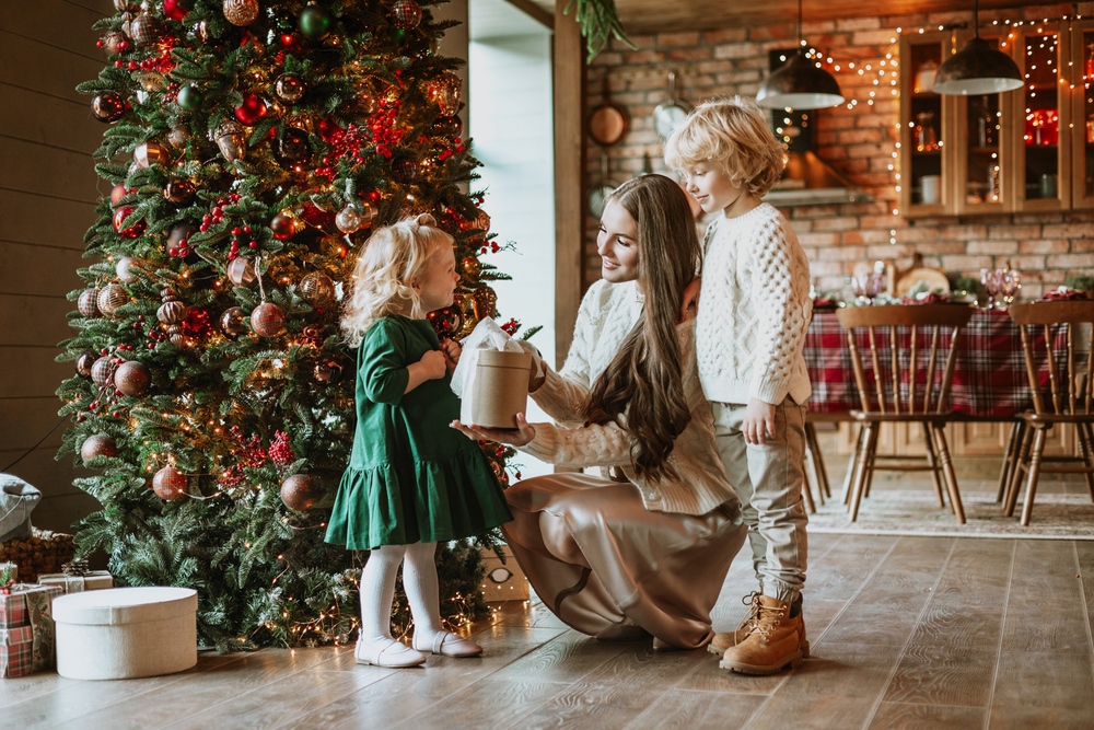 What Are Some Popular Christmas Traditions Around the World ...