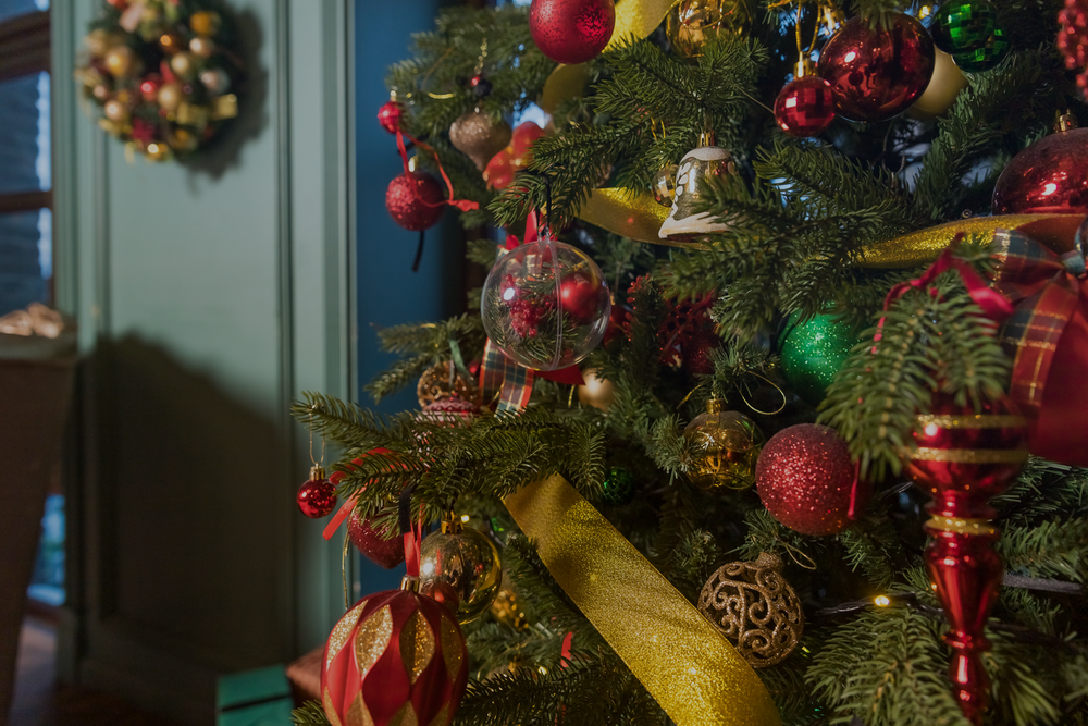 What Are the Traditional Colours of Christmas? — Christmas Enthusiasts ...