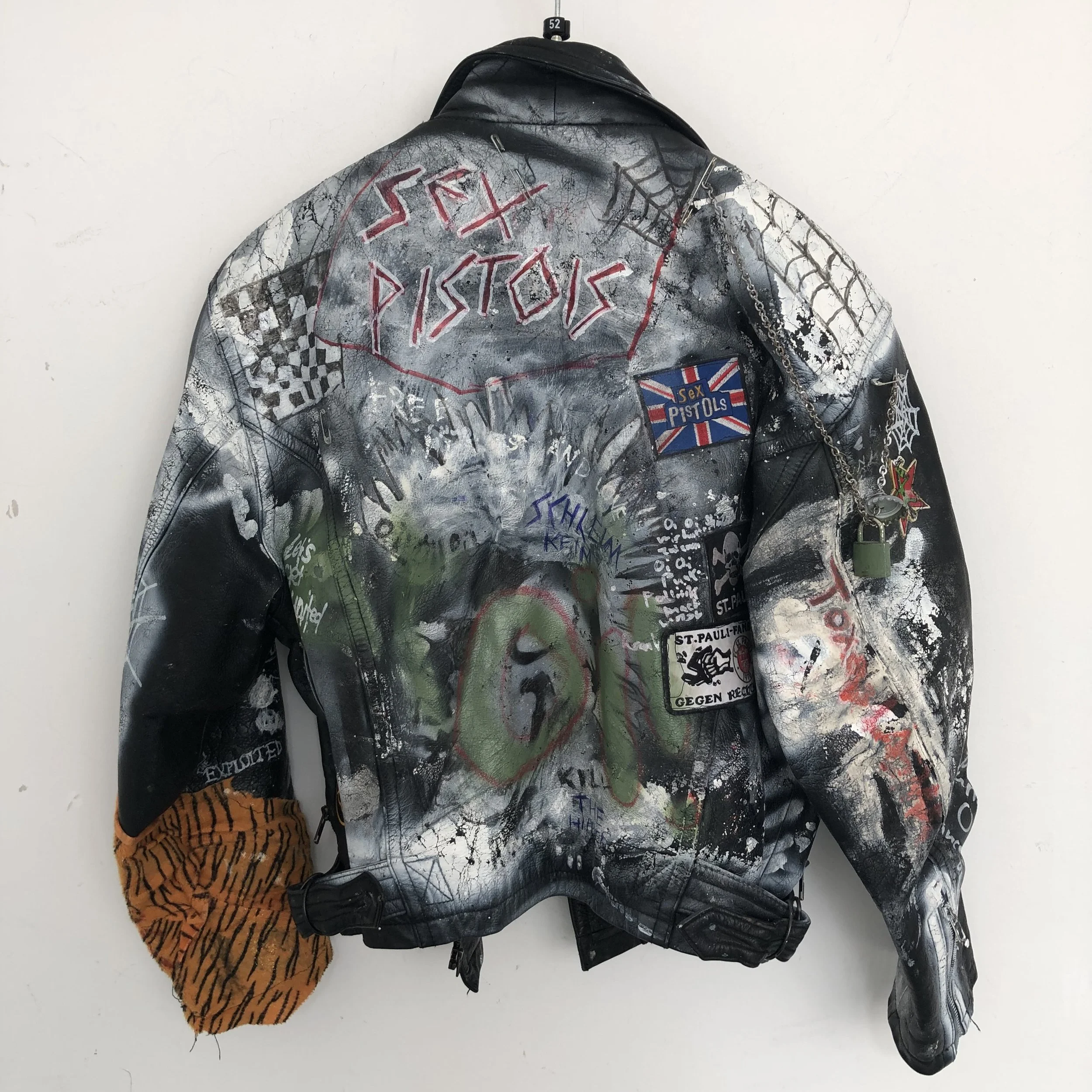 Punk - Rebellion und Authentizität im Kostümverleih Berlin ...