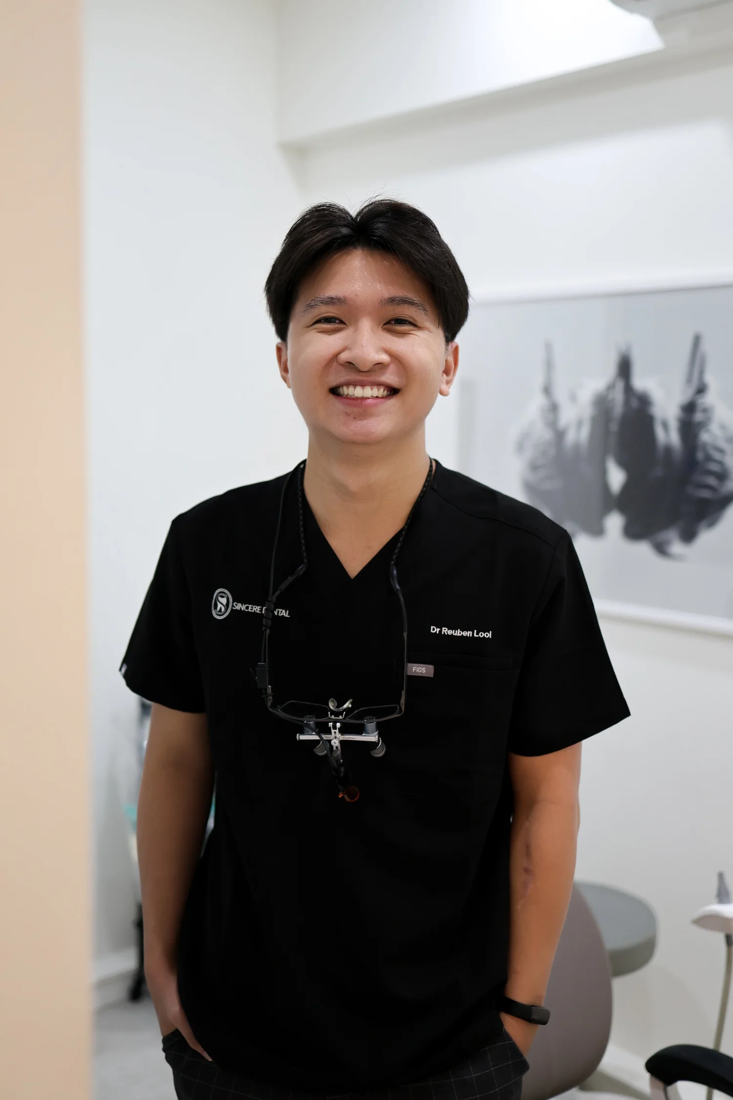 Dr Reuben Looi