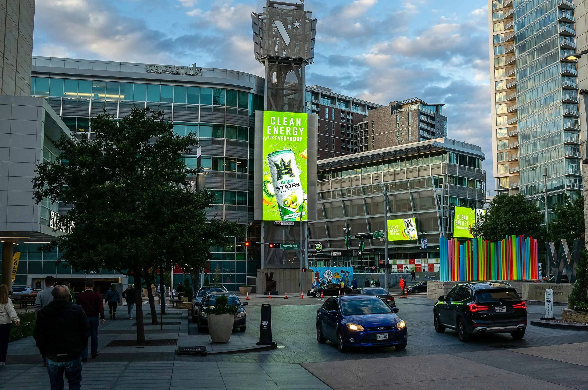 Dallas — BIG Outdoor