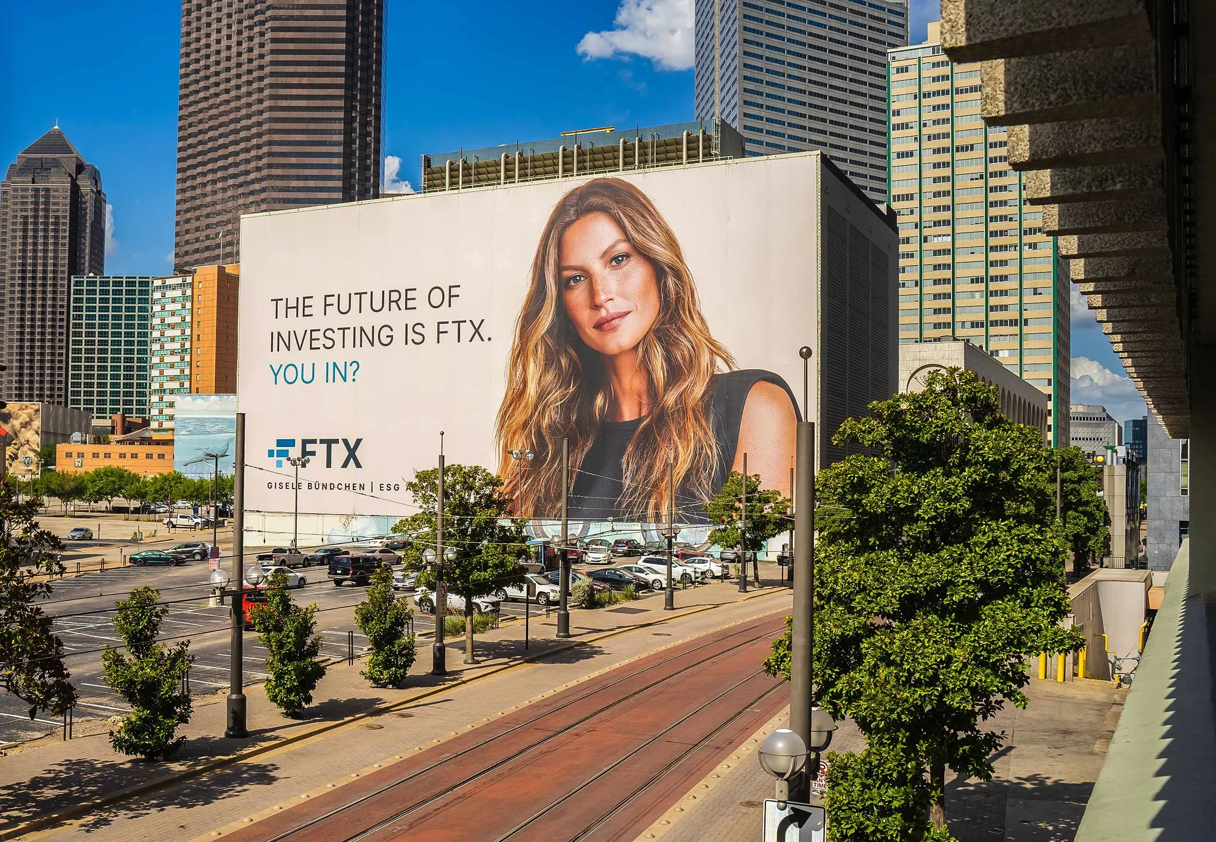 Dallas — BIG Outdoor