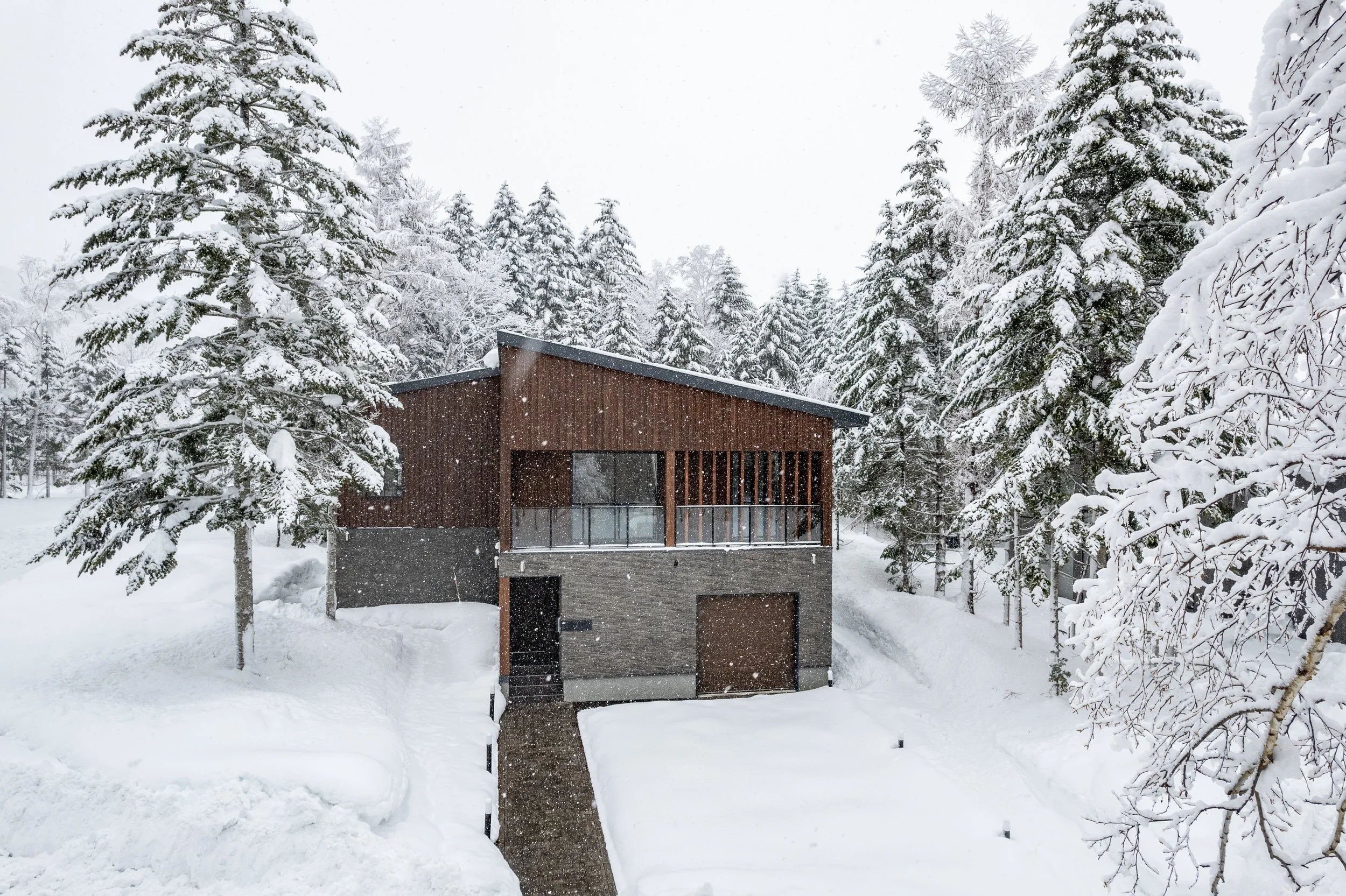 Jade Rabbit Niseko | 5BR Chalet | Ginto Village Accommodation