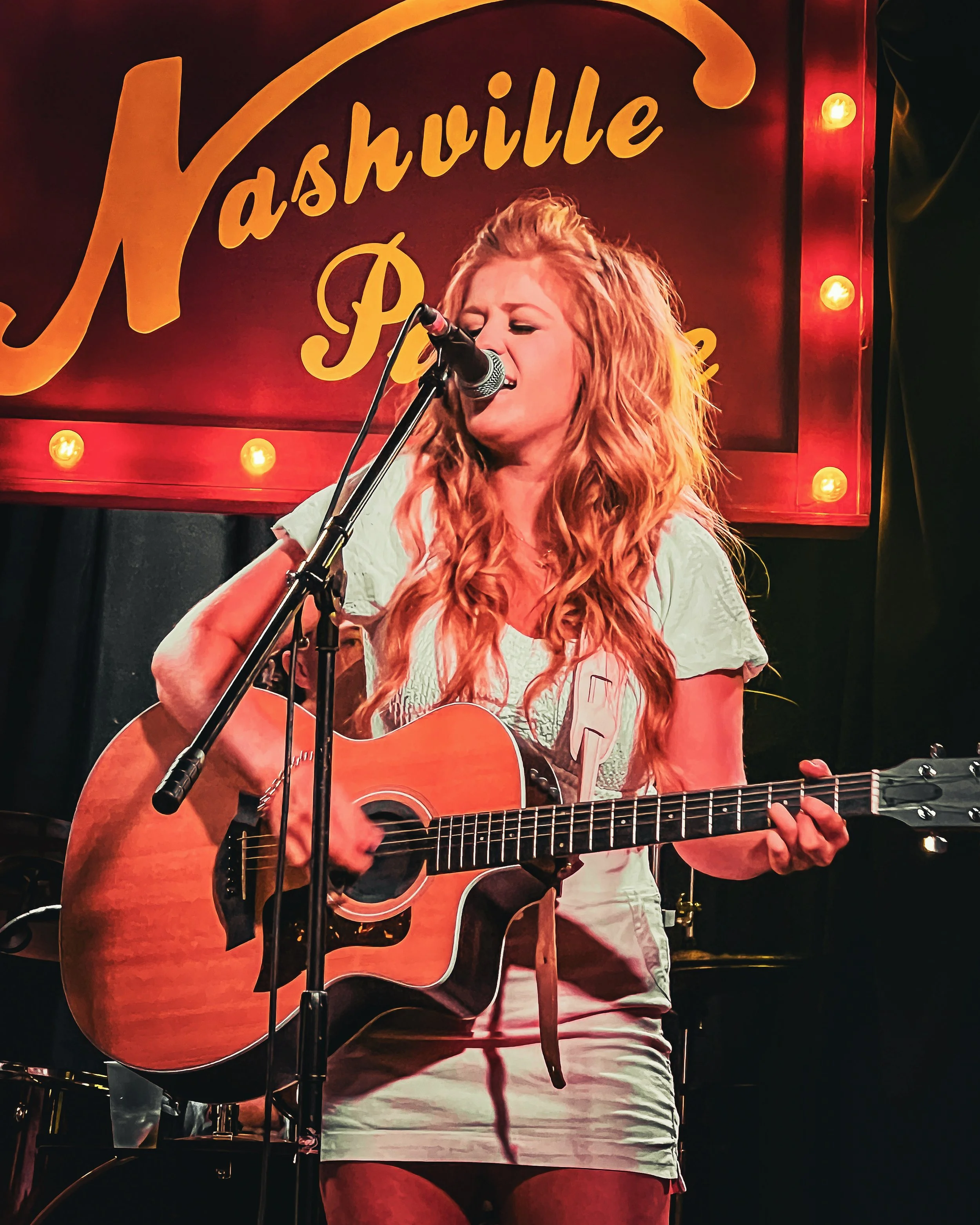 Brooklyn Ray — Puckett's Restaurant