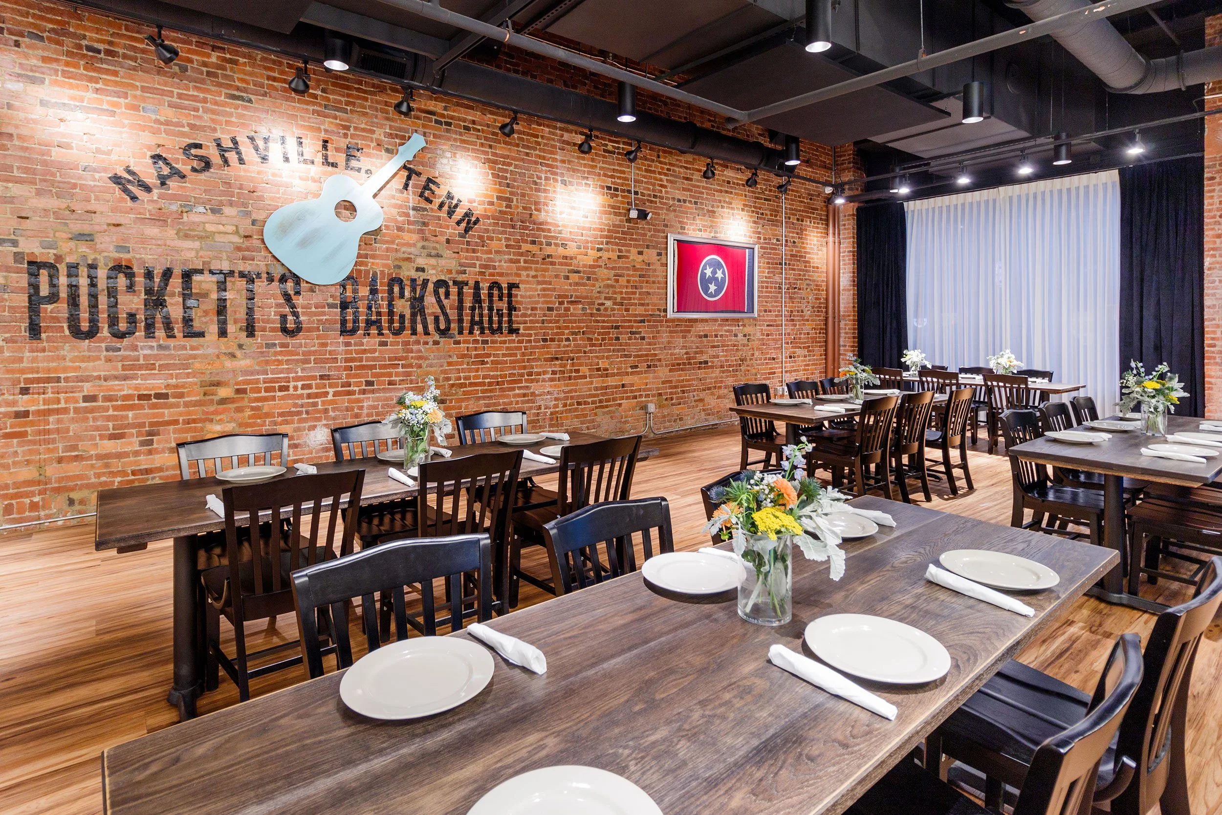 Puckett's Restaurant