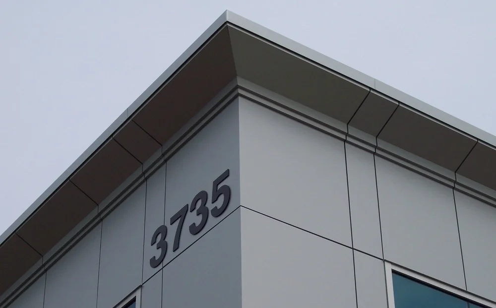 Services — Division 7 Mtls