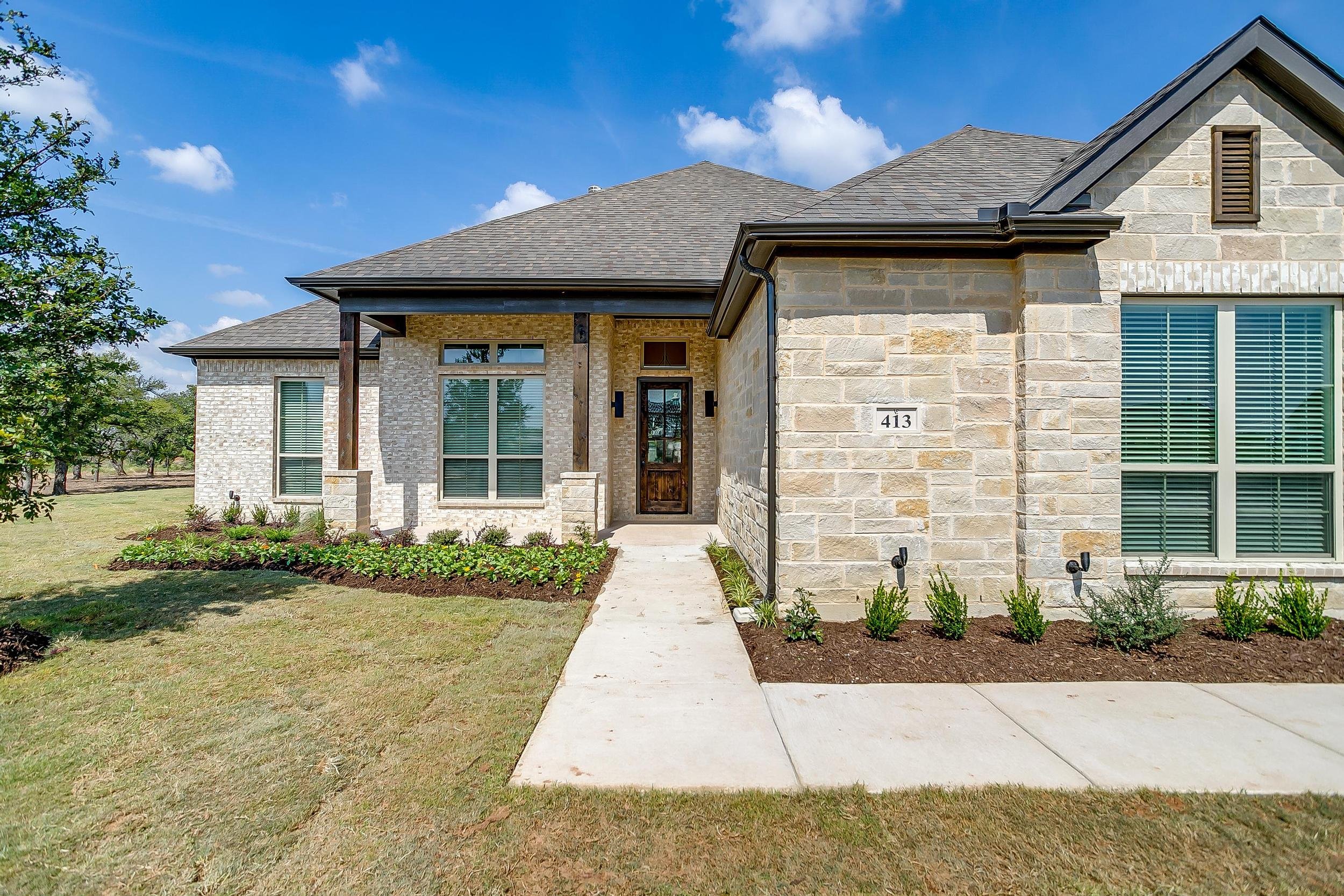 413 COLLUM VIEW — The Ashton Agency