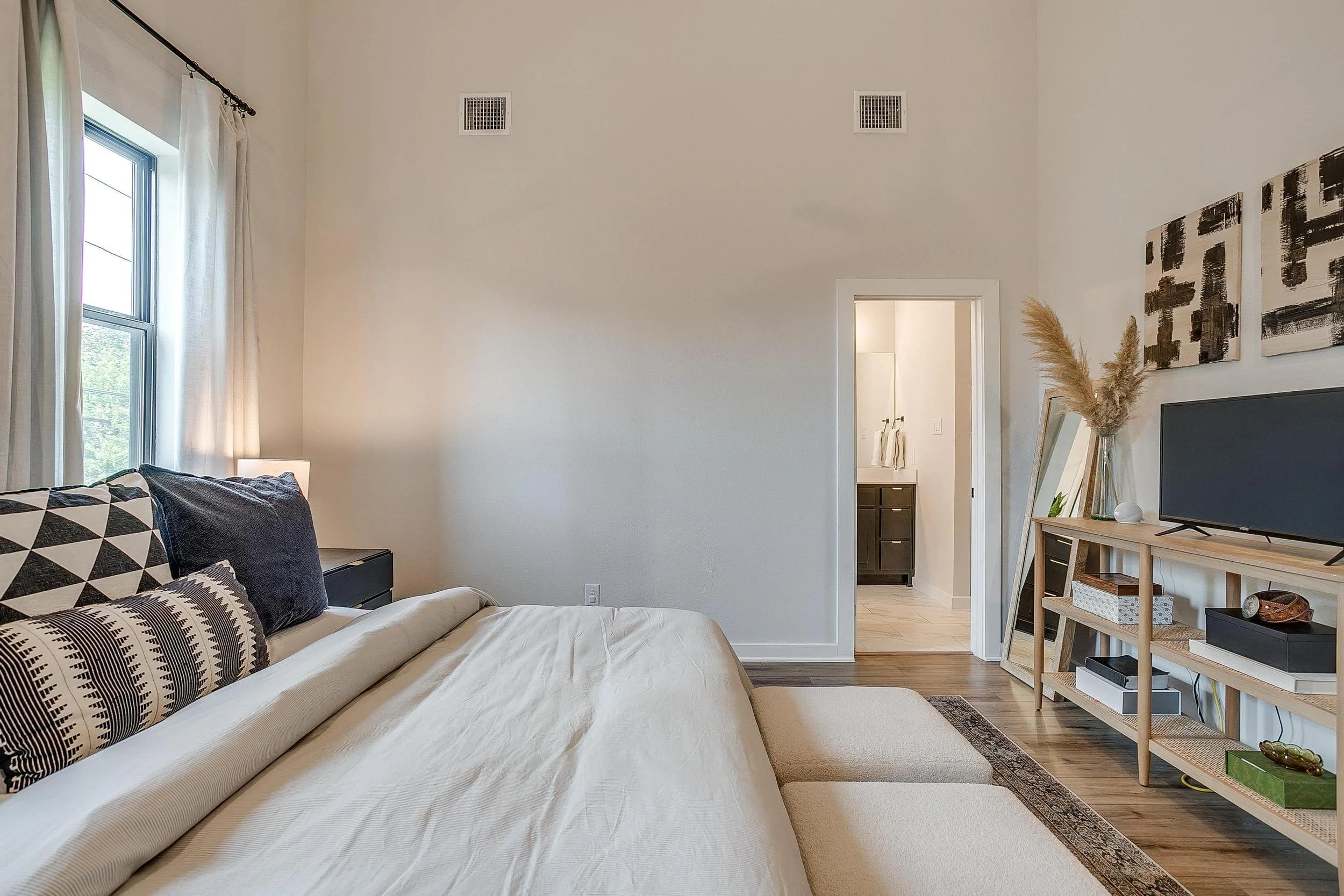 2255 ROOK DRIVE — The Ashton Agency