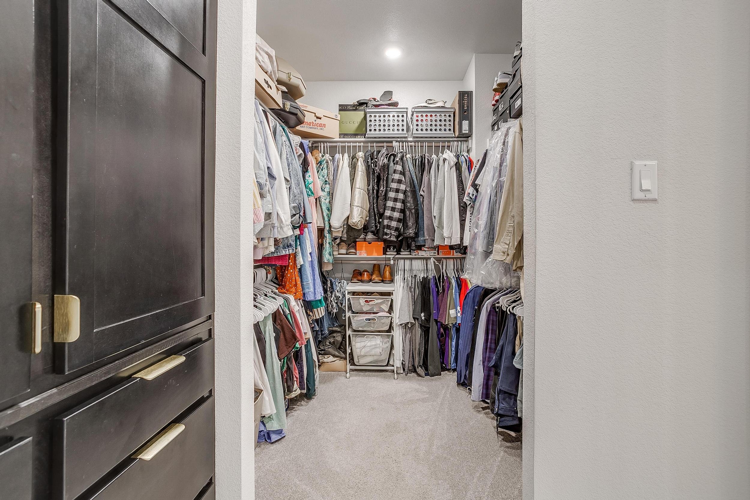 2255 ROOK DRIVE — The Ashton Agency