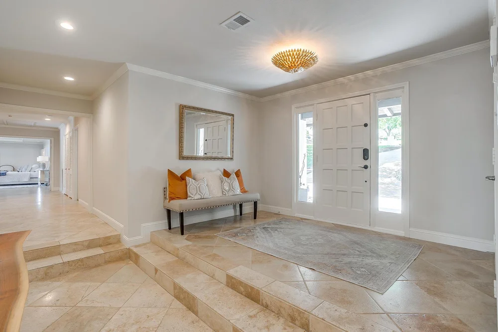 4041 SHADOW DRIVE — The Ashton Agency