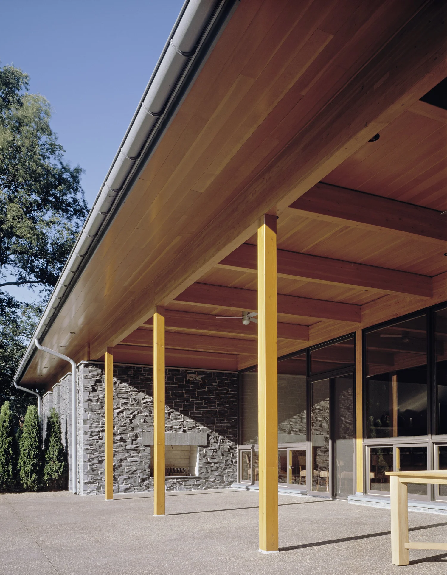 Hills Residence: Eco-Conscious Family Home in Bloomfield Hills, MI ...