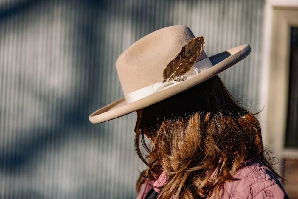 Fablehound — Voiceover Actor & Voiceover Coaching by Emily Wold