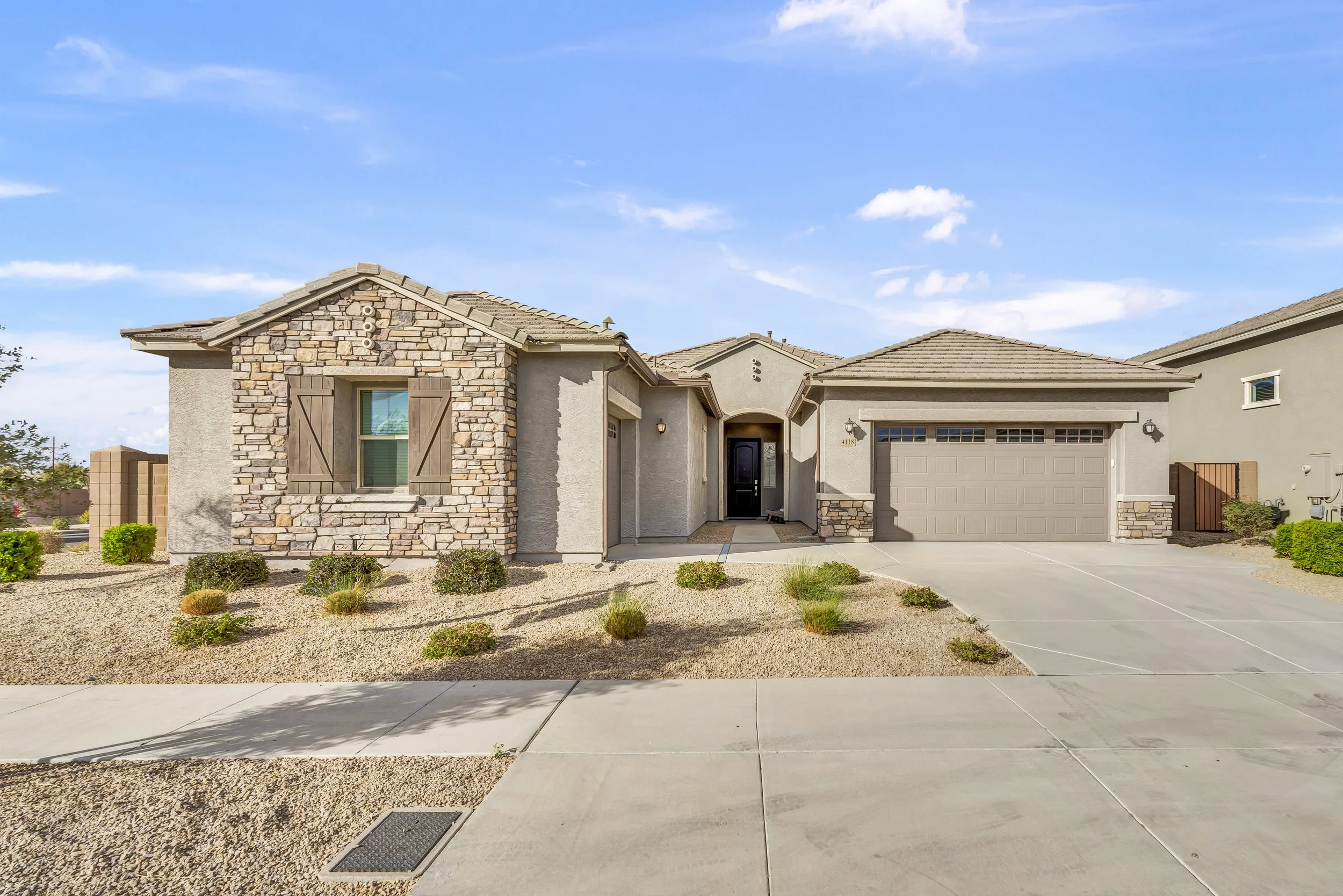 Book — BREAL Media