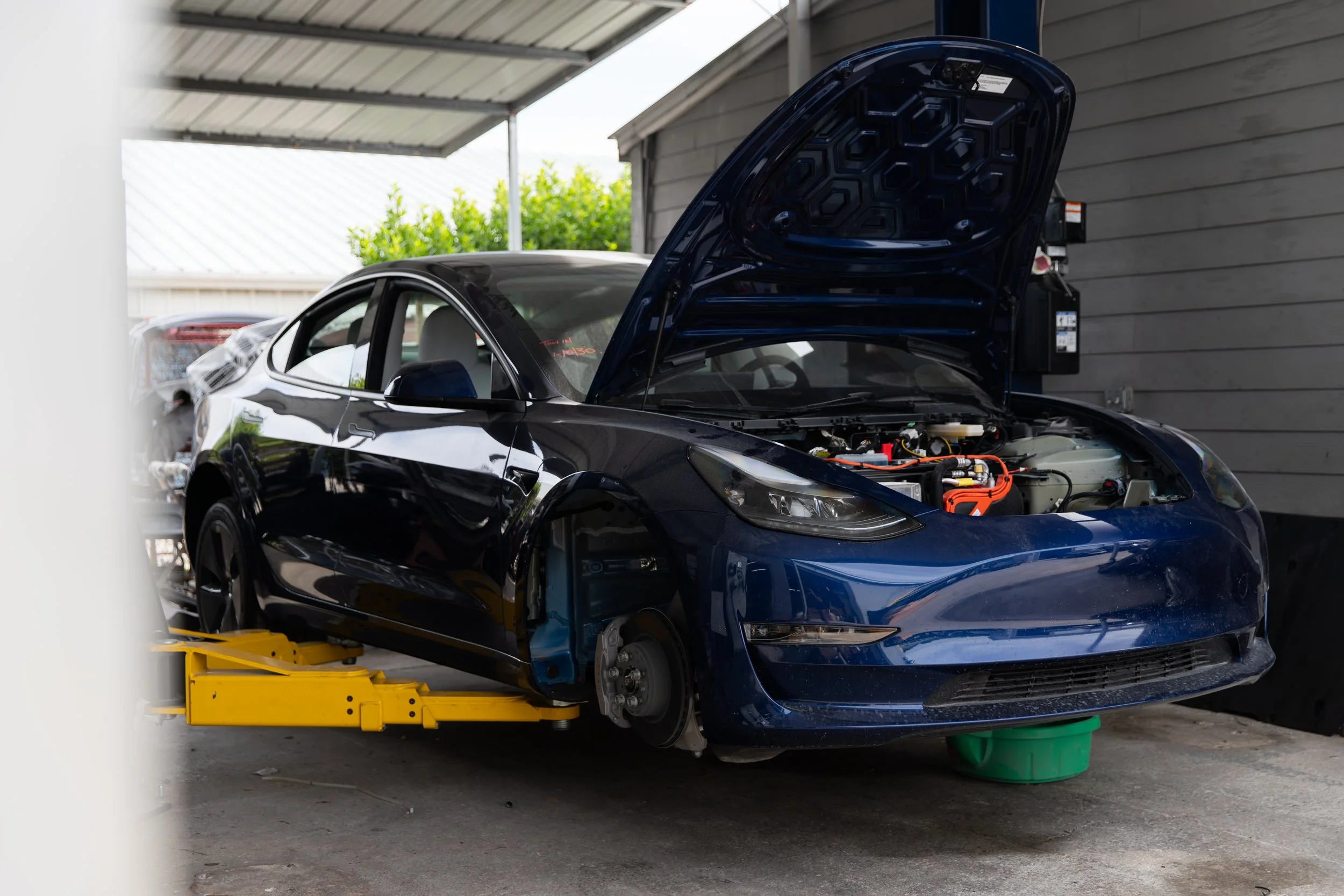 Custom Auto Center - Auto Body Shop in Stuart, FL