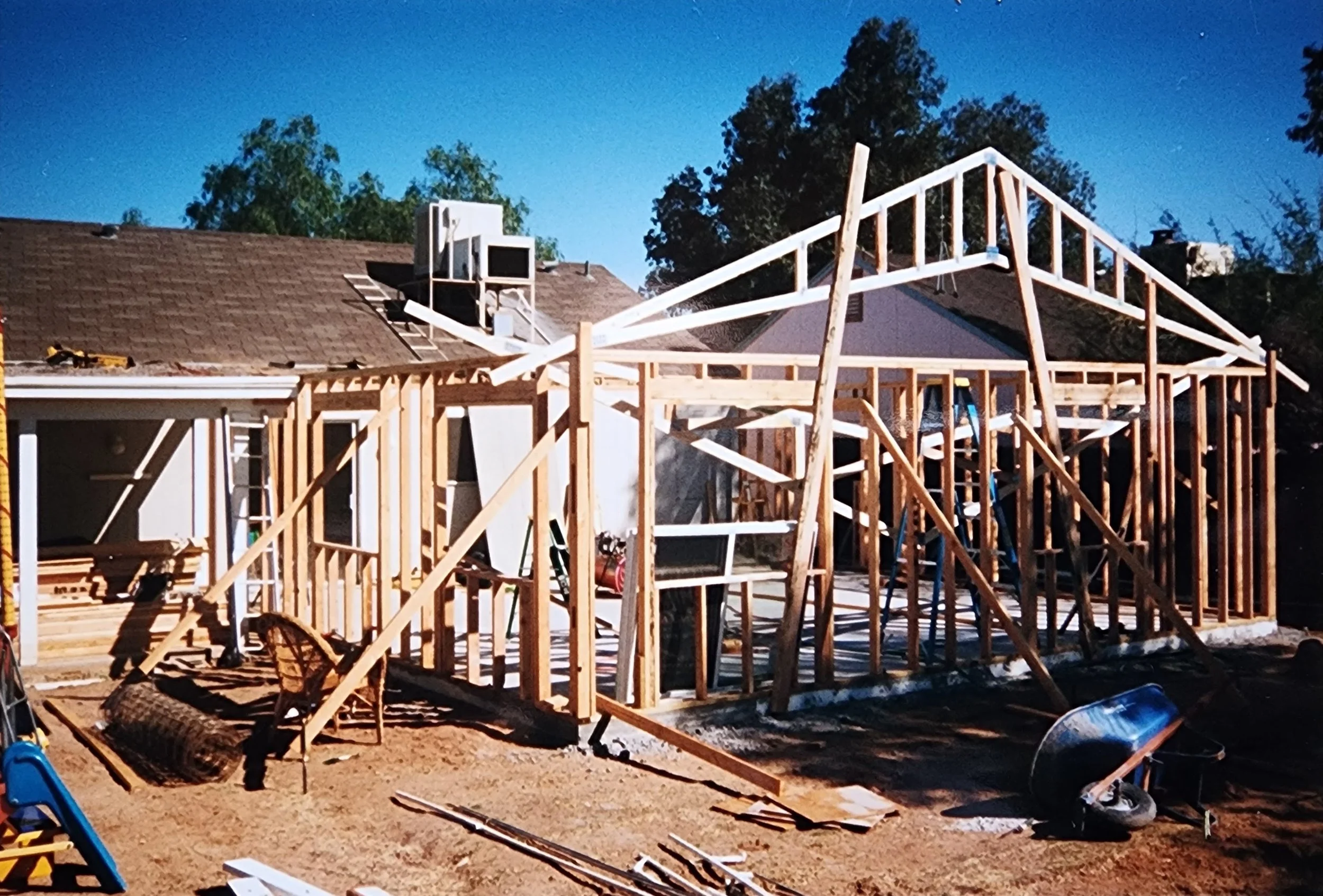 ROGUE BUILDERS
