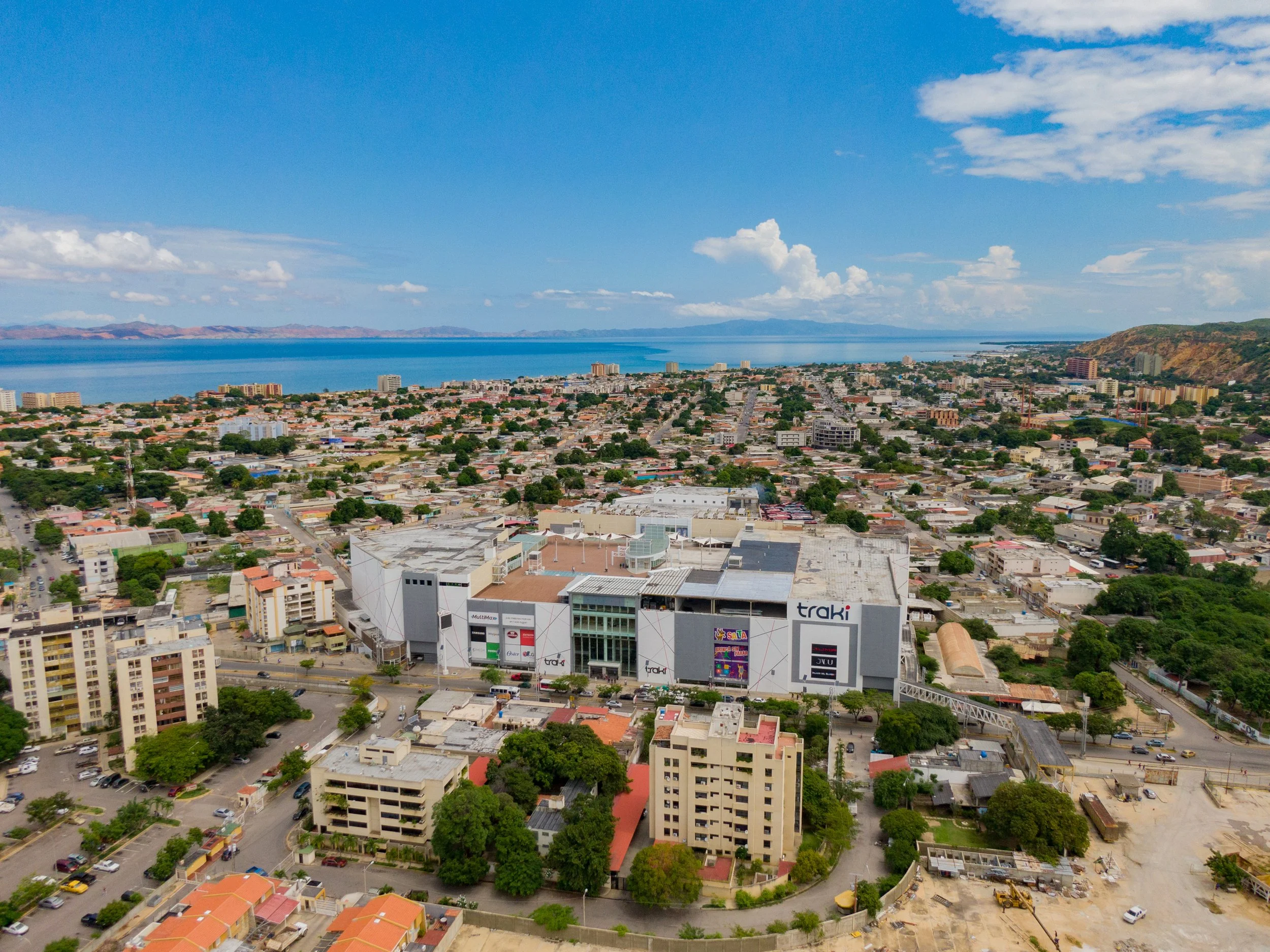 Tiendas — Centro Traki