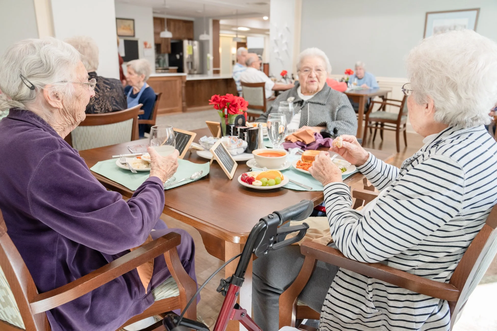 Assisted Living at Crestwood | Discover Comfortable Assisted Living ...