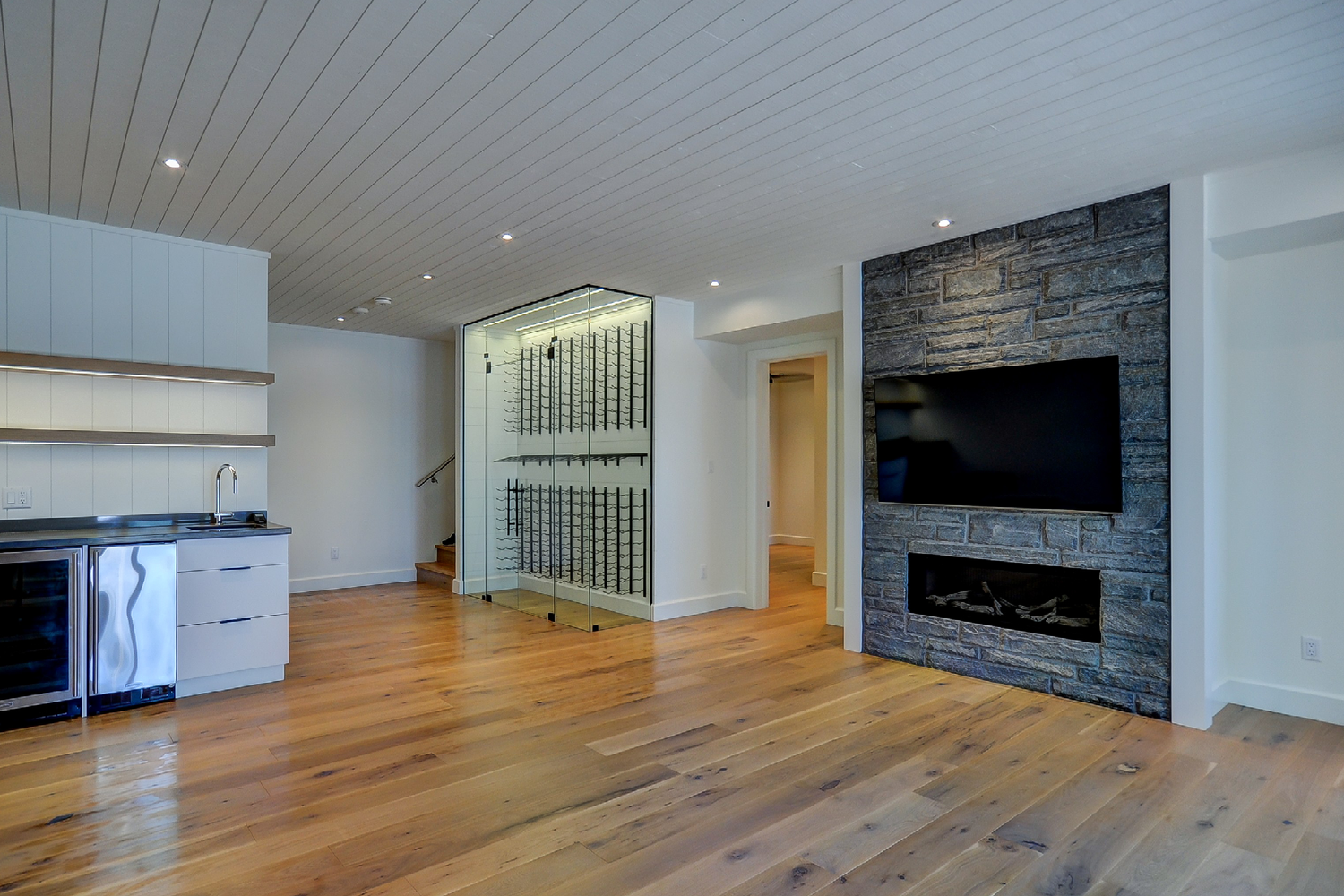 Whiteside — Muskoka Lumber