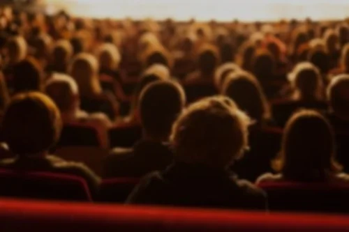 Zoe Asher | Keynote Speaker on Loneliness, Connection & Workplace Culture