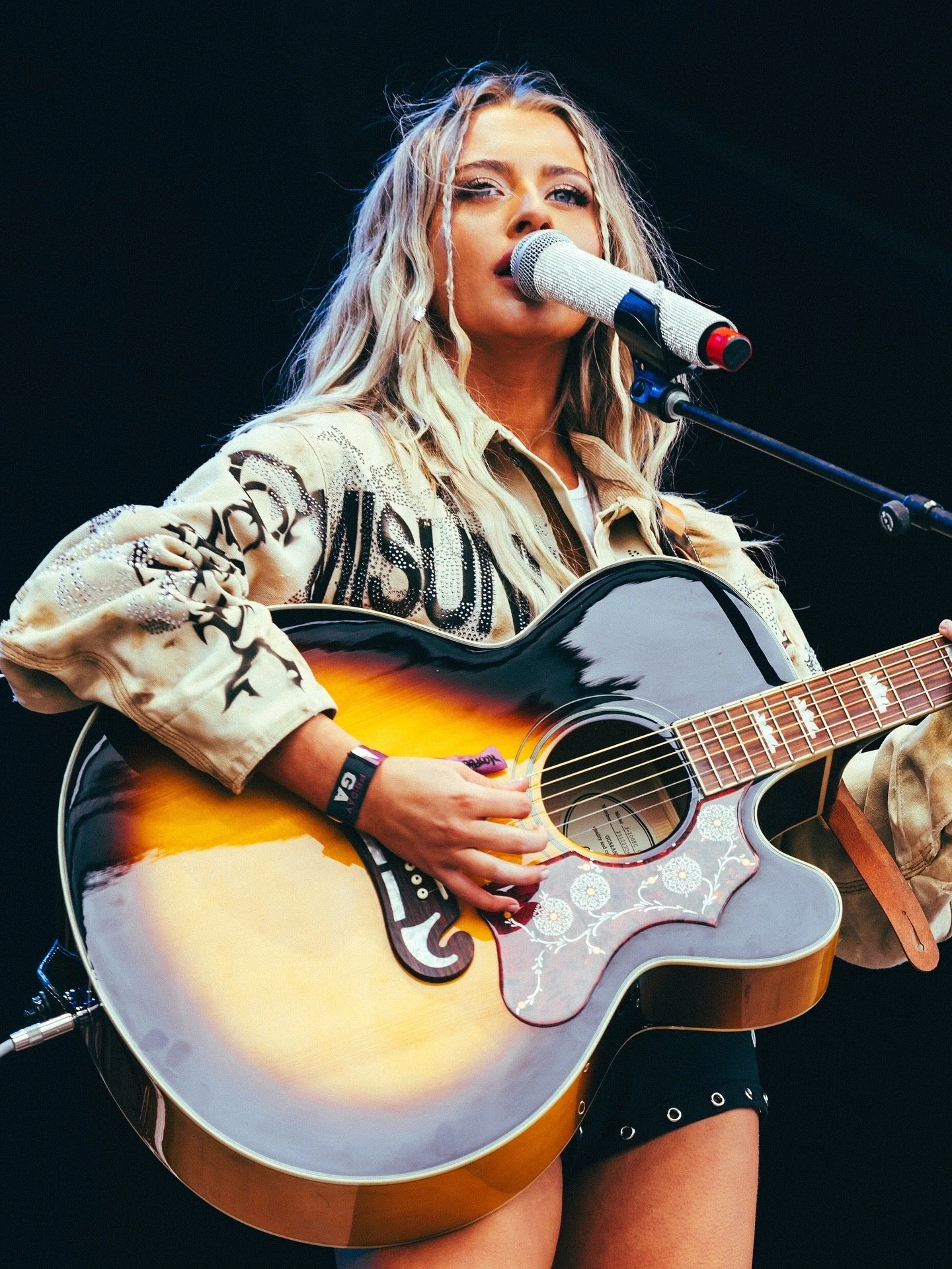 Ava Connell Music | Ava Connell is a unique alt-country artist from ...