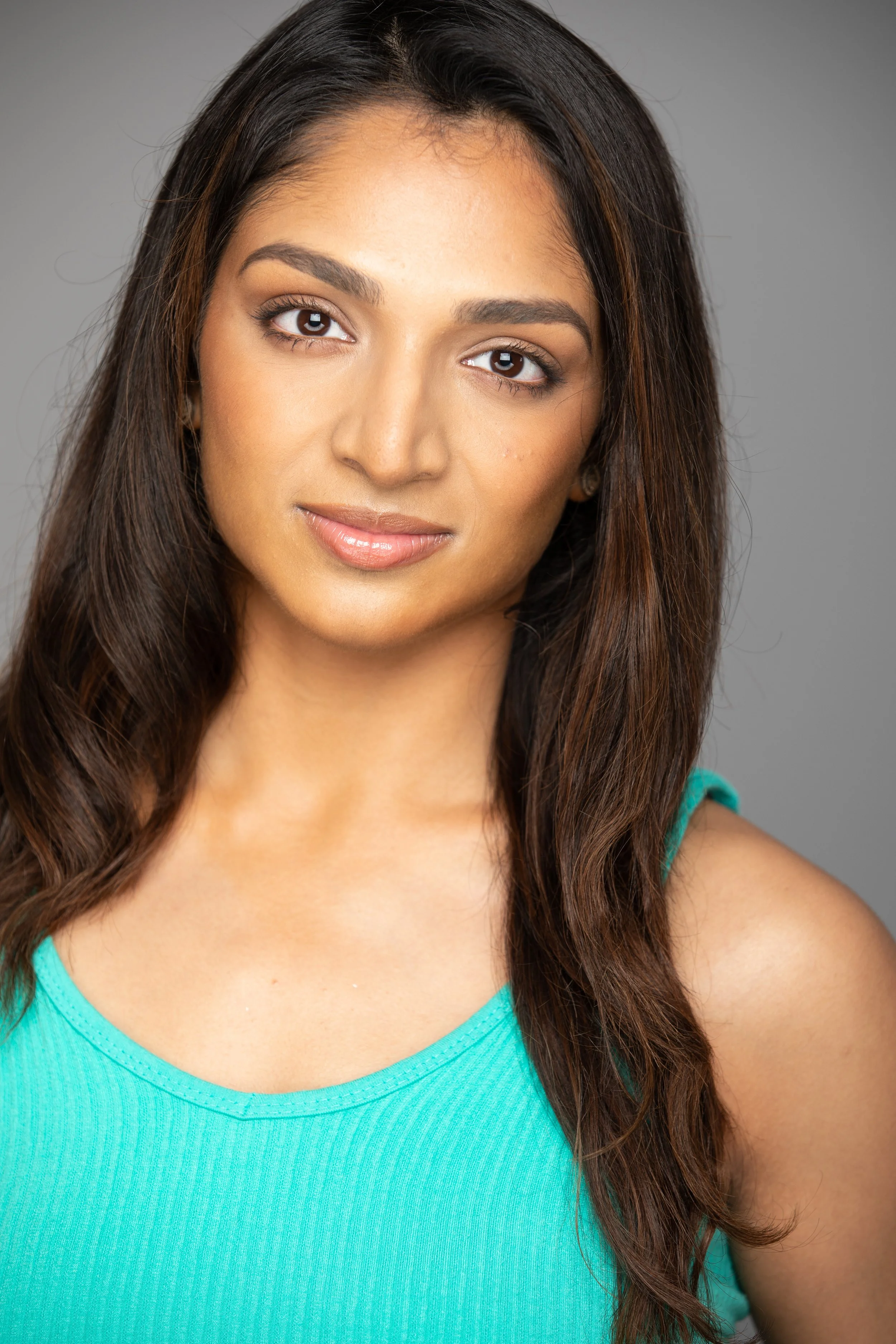 Eshani Patel - Bollywood Fusion Dancer and Shuffler based in Los Angeles, California