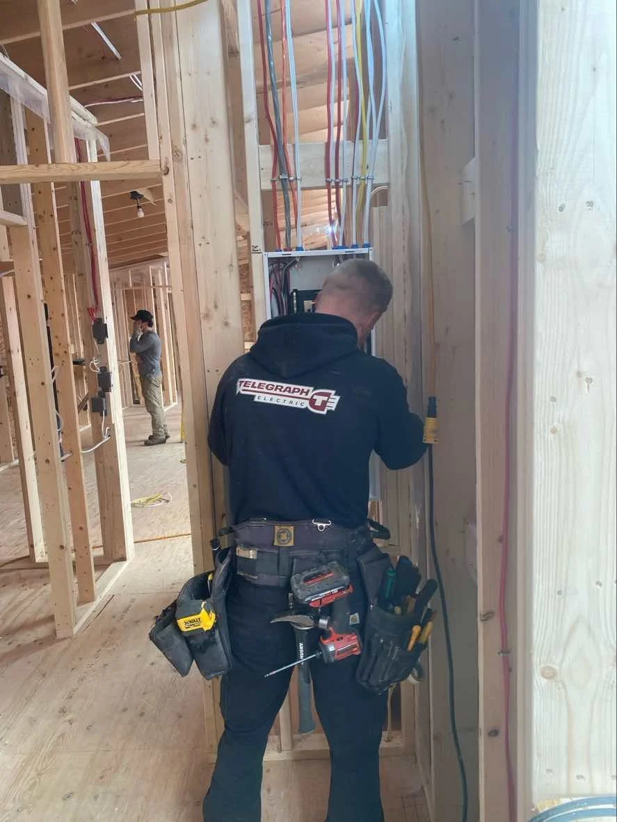 Electrician Victoria BC | 24/7 Service — Telegraph Electric