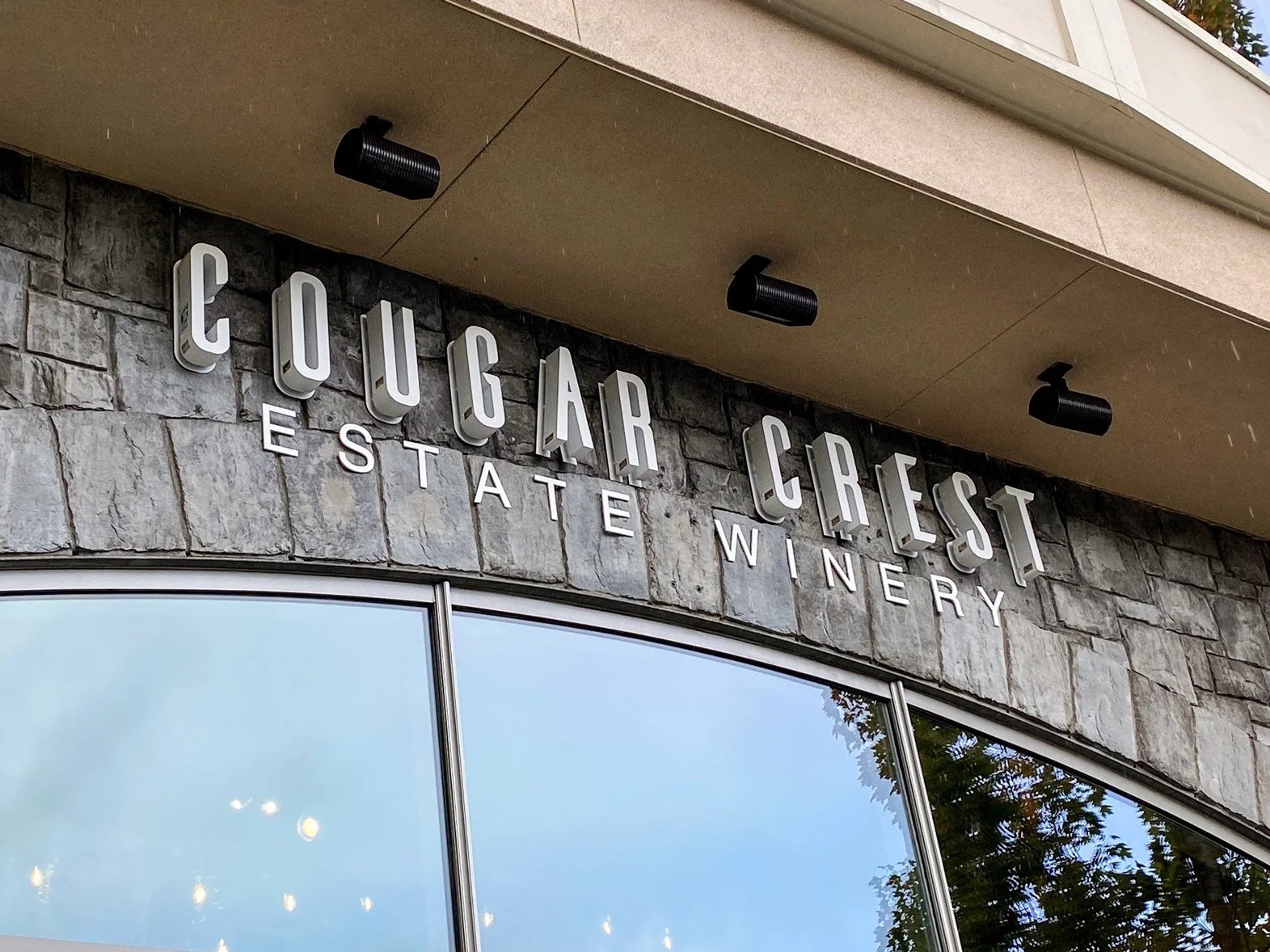 Cougar Crest Estate Winery — Meyer Sign Co.