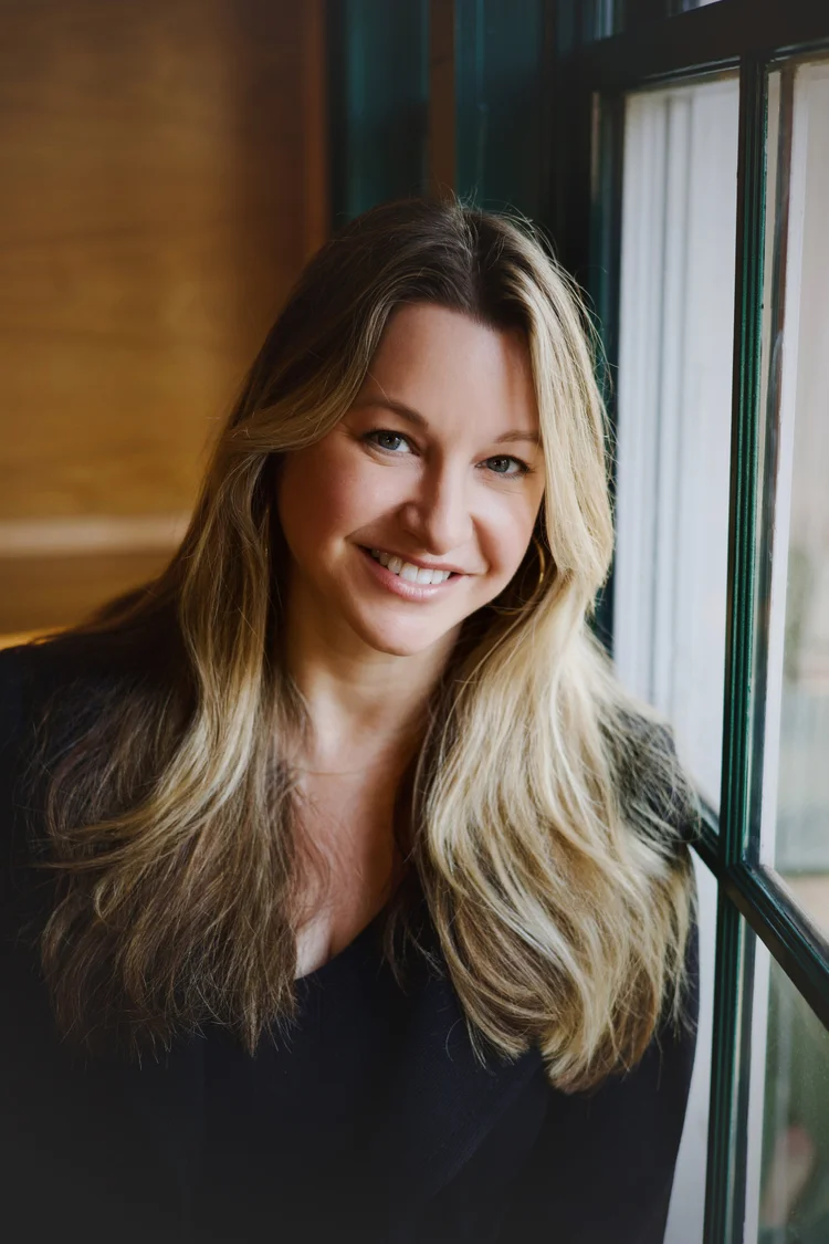 About Me — Martha Shade, Journalist